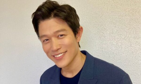 鈴木亮平の筋肉美【最新画像】役者魂でトレーニングと食事を徹底管理