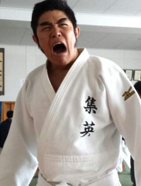 鈴木亮平の筋肉美【最新画像】役者魂でトレーニングと食事を徹底管理